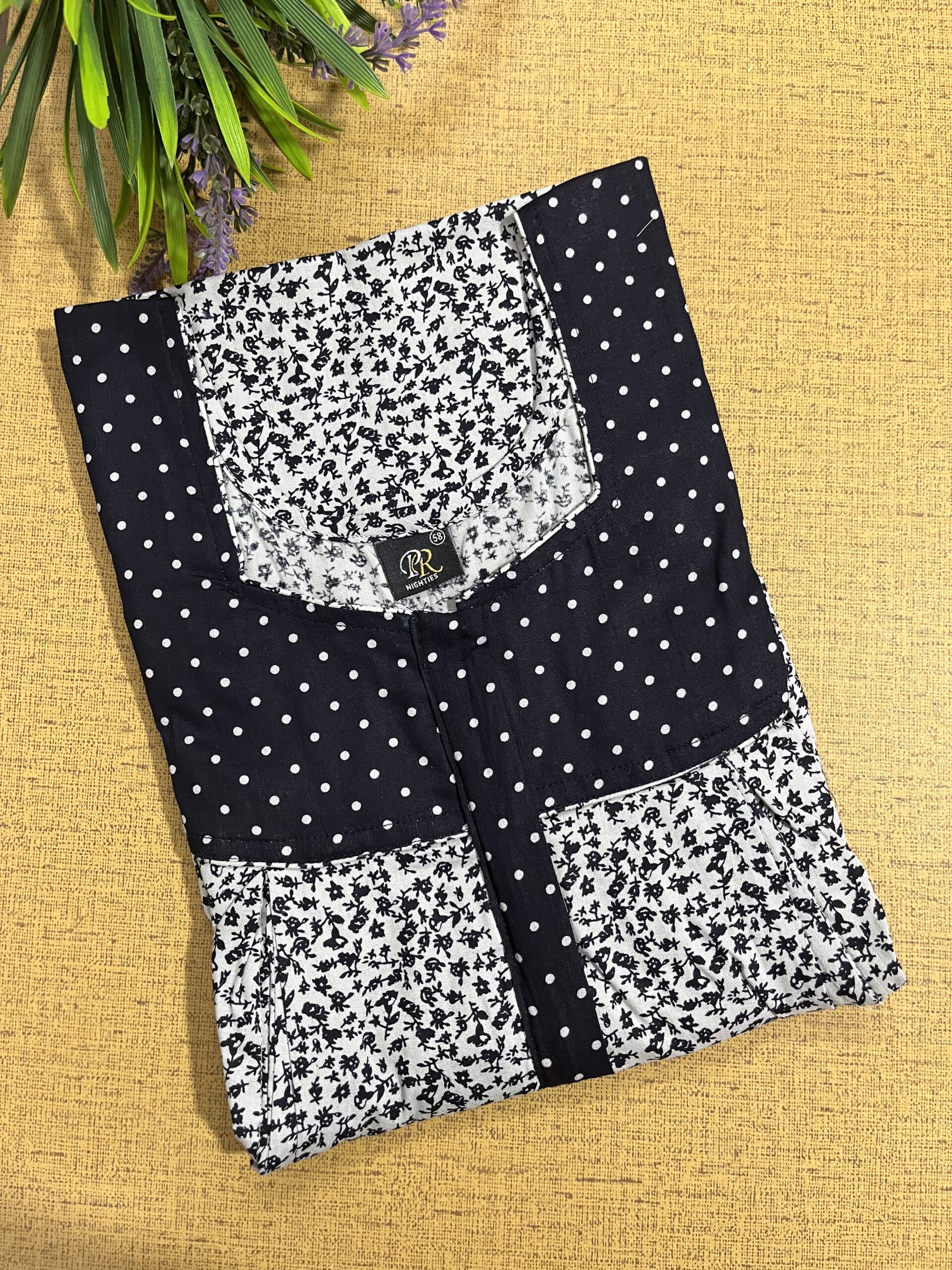 Cotton Feeding Nighty With Two Side Vertical Zip and Single Centre Zip ...